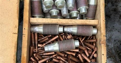 На Харківщині знайшли схрон зі зброєю та боєприпасами окупантів Читайте на Ukr Net