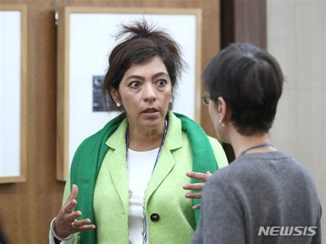 엘리자베스 살몬 유엔 북한인권특별보고관 북한 여성 인권 컨퍼런스 참석 네이트 뉴스