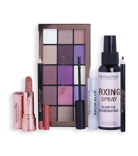 Revolution Makeup Подарочный набор Get The Look Smokey Icon купить в