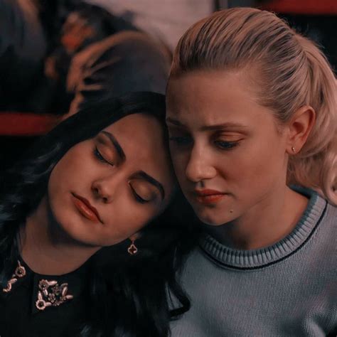 Pin By Cuplvam On ривердейл Riverdale Betty And Veronica Riverdale