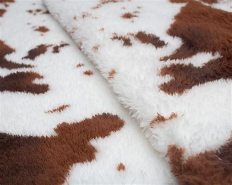 Fleece Brown Spots In White Darau Lt