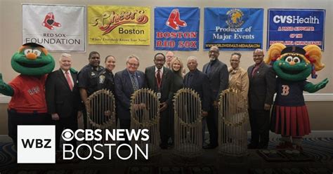 Wbz Tvs Lisa Hughes Honored By Boston Area Church League Cbs Boston