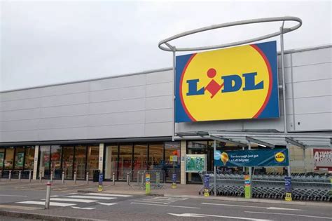 First Weekend Of New Farnborough Lidl Marred By Lengthy Queues And