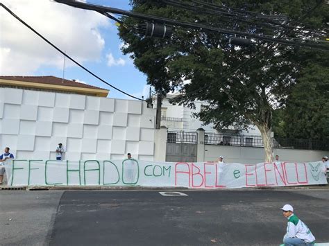 Torcida Protesta Em Empresa De Leila E Pede Reforços No Palmeiras