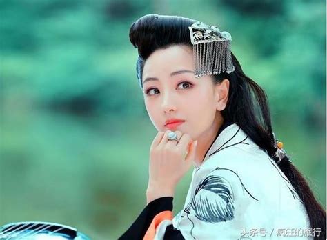 皇后和太后互相掐喉嚨自殺，結果太后活著，皇后卻死了！ 每日頭條