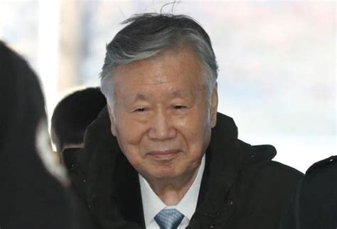 이중근 부영 회장 징역 2년6개월 실형 확정