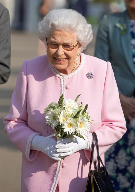 El Look De La Reina Isabel En El Chelsea Flower Show Infobae