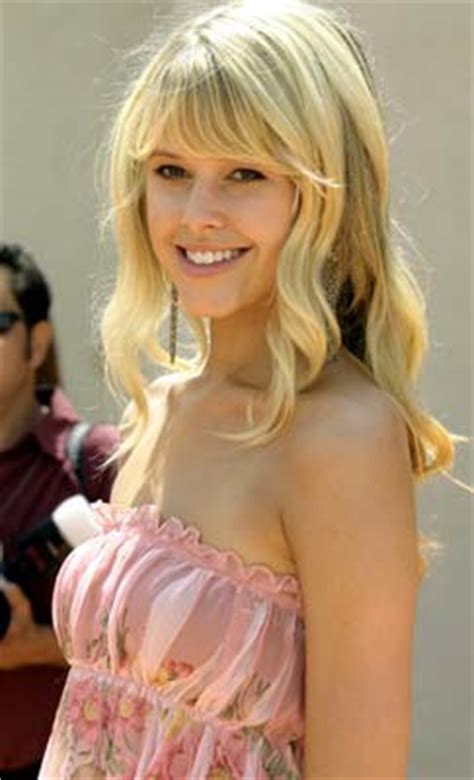 Sarah Wright Picture