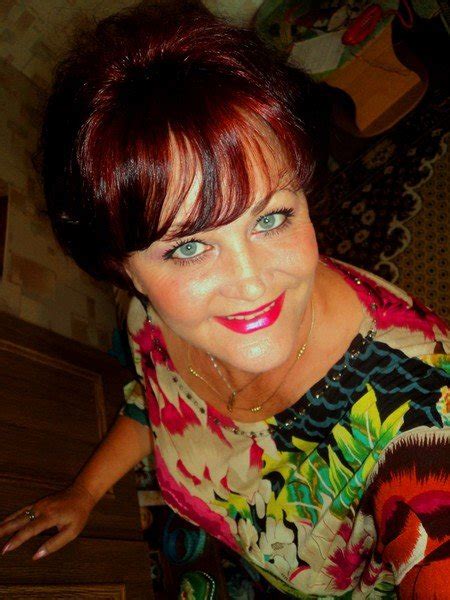 женщина должна быть красивой и говорить мужчине что он молодец