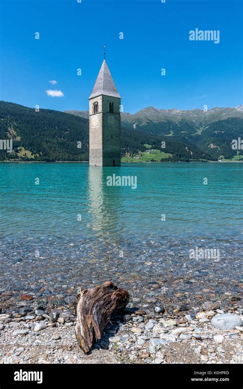 The Submerged Bell Tower Of Curon Venosta Hi Res Stock Photography And Images Alamy