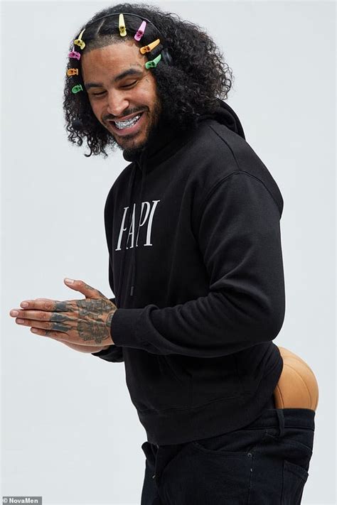 Wild Drake Rumor That He Underwent A Bbl Becomes A Halloween Costume