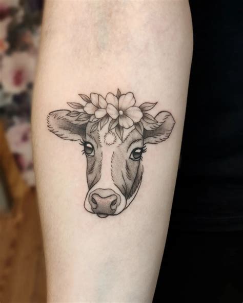 Aggregate More Than 59 Cow Tattoo With Flowers Best In Cdgdbentre