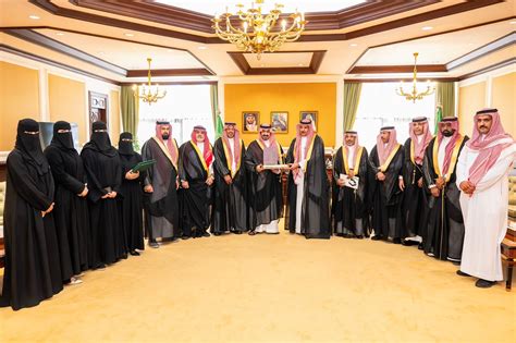 نائب أمير تبوك يستقبل رئيس وأعضاء جمعية درع للبحث والإنقاذ بالمنطقة
