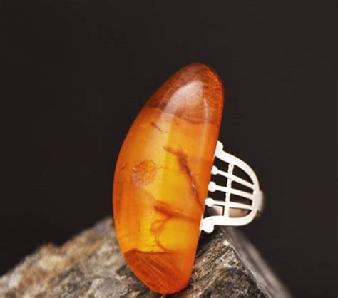 ბებიების ნაქონი სამკაულები რომლებიც სჯობს გადაადნოთ ან გაყიდოთ