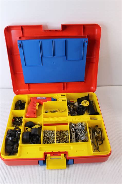 Meccano Erector Set In Carrying Case With Instructions Bodnarus