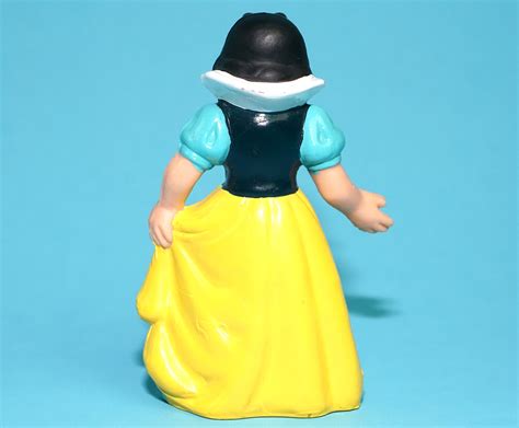 Disney Pvc Figure Snow White 1980s Bully Bullyland Schleich Boonsart Shop