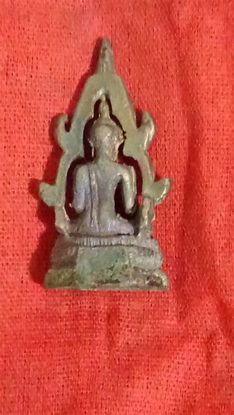 พระสมเด็จองค์ปฐมวัดโขงขาว หลวงพ่อฤาษีลิงดำปลุกเสก ปี32 180 ครับผม Ennxo