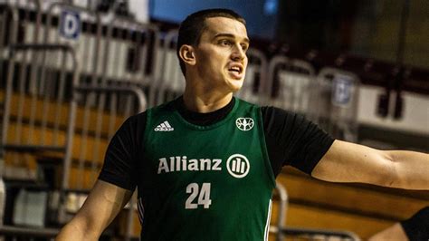 Gražulis Pārceļas Uz Trento Dolomiti Energia Un Spēlēs Eirokausā