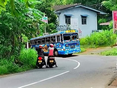 අම්මෝ සර්වාංගෙම හිරිවැටිලා යනවා මෙව්වනේ අප්පා එඩිට් කියන්නෙ