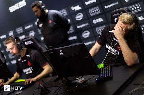 Derrota da Astralis põe fim a sequência de 23 eventos ESL consecutivos
