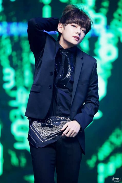 Top 10 Sexiest Outfits Of Btss V