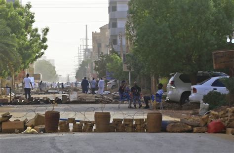 الحرية والتغيير تعلن استمرار العصيان المدني في السودان وتطالب بتحقيق
