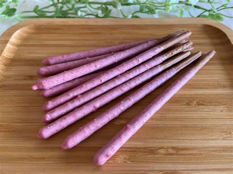 リニューアルされた「つぶつぶいちごポッキー」「アーモンドクラッシュポッキー」を食べてみた！ サンキュ！style