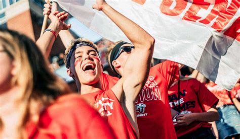 Digital Fan Engagement Strategies For The Sports Industry Buxvertise