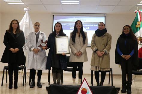 Entrega CDHEZ distintivo de Inclusión Laboral de Personas con
