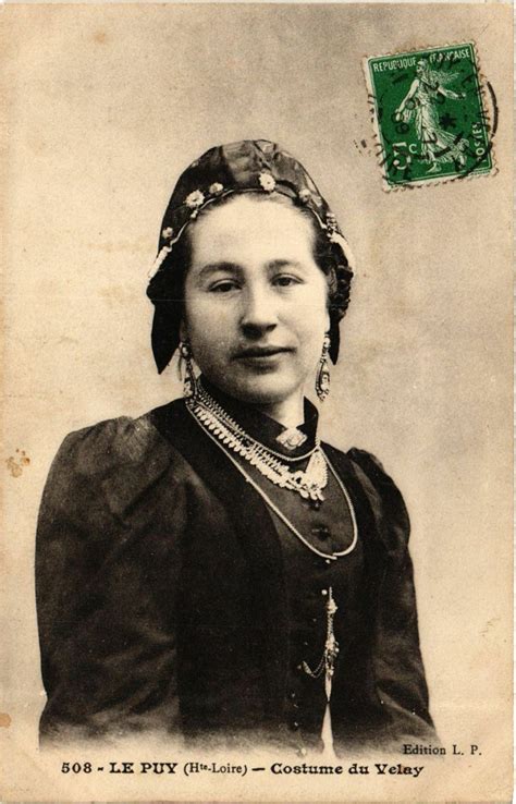 Folklore Auvergne Femme Type