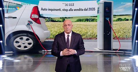 Crozza E Il Monologo Sulla Sostituzione Etnica Lollobrigida Dice Che