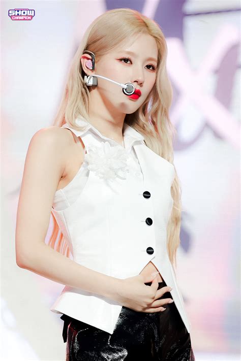 221026 Gi Dle Miyeon Nxde At Show Champion Kpopping