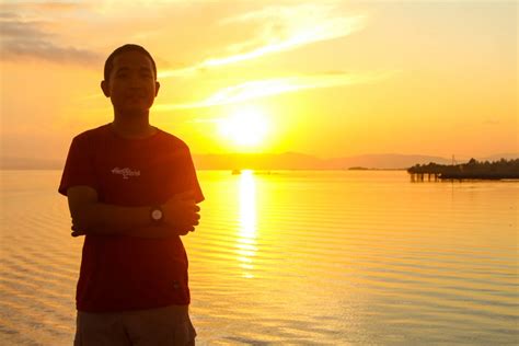 무료 이미지 인도네시아 공화국 People In Nature 하늘 수평선 일몰 해돋이 노랑 반사 아침 바다