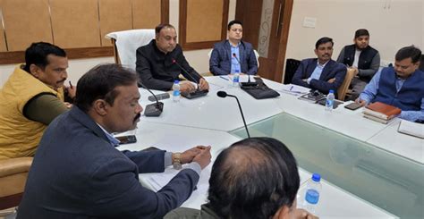 Agra News Nagar Nigam Will Collect 100 Crore Rupees Through Municipal