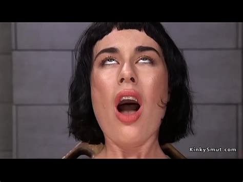 Solo Naked Brunette Lady Fucks Machine Xvideos