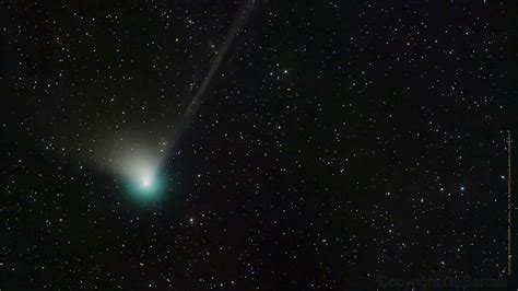 Un raro cometa verde pasará cerca de la Tierra esta semana