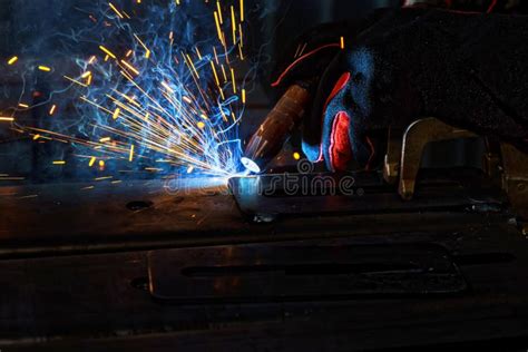 Welder Executes Stock Photos Free Royalty Free Stock Photos From