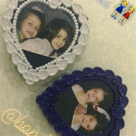 Hande Ercel With Sister Rhandeercelx