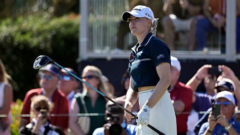 Lpga Tour Star Charley Hull Appears To Break Out Trumps Dance Move
