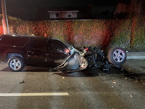 Violent Crash Destroys Car And Tree In Seal Beach 2 Hospitalized Ktla