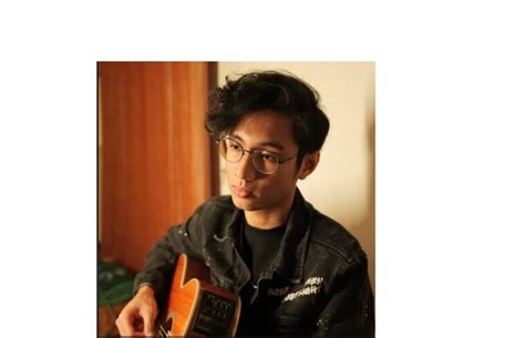Rifqi FTR Bawakan Lagu Kepada Hati Golali Id