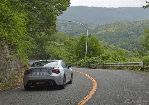 【スバル Brz Stiスポーツ 500km試乗】グリップ走行で気持ちよさ味わえるファインチューン E燃費