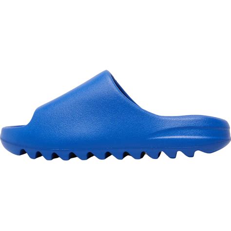 Yzy Slides Azure Kicks Convoy