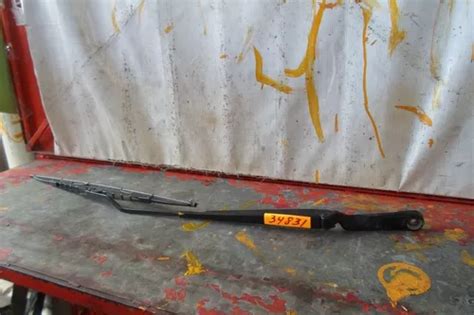 Brazo Izquierdo De Limpia Parabrisas Vw Jetta Clasico 34831