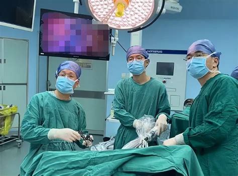 28岁确诊癌症！杭州小伙崩溃痛哭：“放纵”了几年，代价太大小宇陈贵平生活
