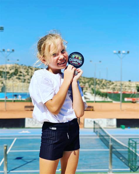 Sofía Vasilieva Alumna De Club De Club De Tenis Totana