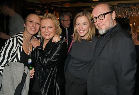 Jennifer Saunders Et Sa Famille 600 Jennifer Saunders Profiles