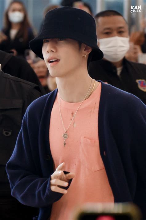 Pokezaap on Twitter RT Kanchisaaa ไมไหวววว marktuan