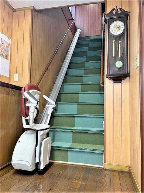 愛知県名古屋市 階段昇降機【設置事例】 階段昇降機・介護用階段リフト・家庭用階段昇降機販売レンタルの「ダイコー株式会社」