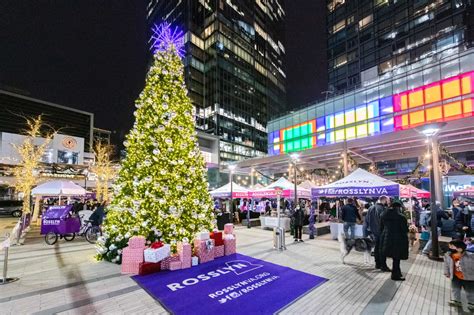 Rosslyn Tree Lighting Moved To Tonight Due To Thursdays Strong Winds